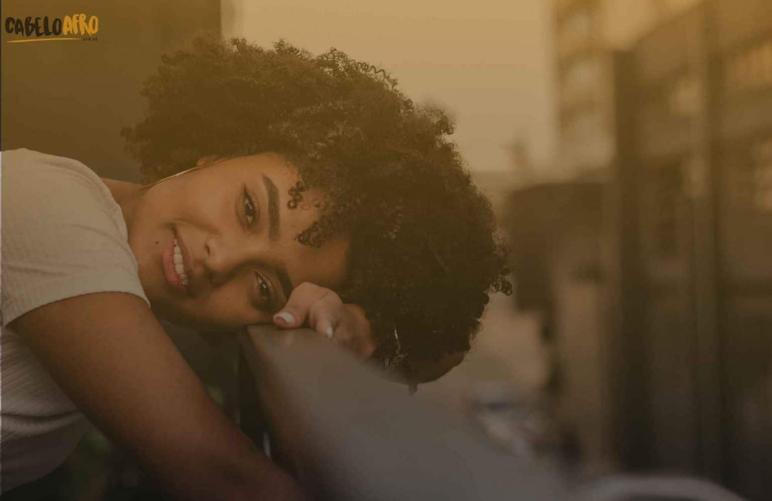 Saiba quais são os 5 penteados para cabelos cacheados para ocasiões especiais - Cabelo Afro Blog